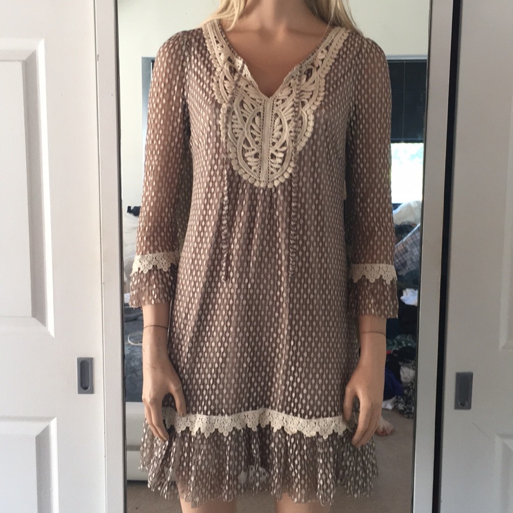 Simply Stunning Tan With Lace Overlay - Gem